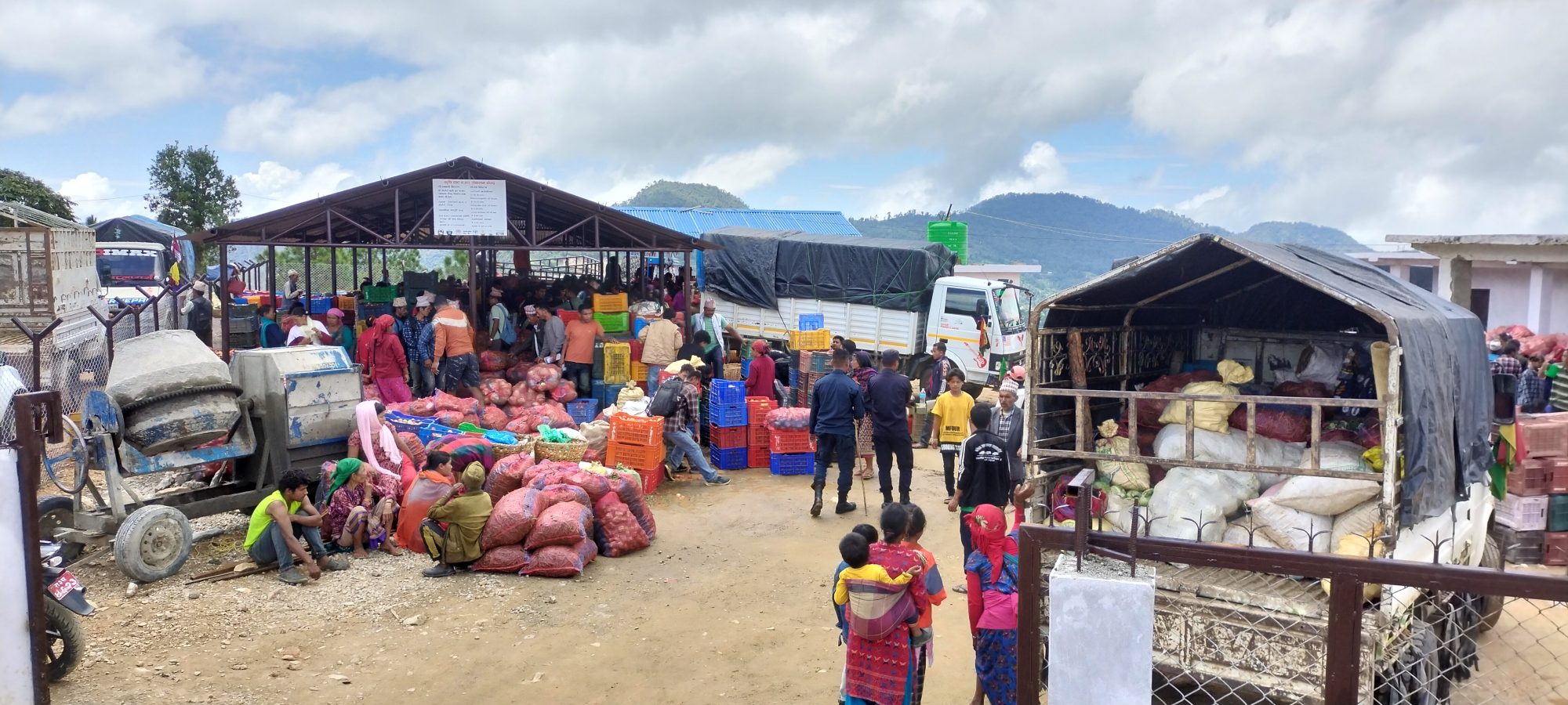 Krishi Hat Bazar Holeri, Runtigadi-07 Rolpa – A collaborative marketing ...